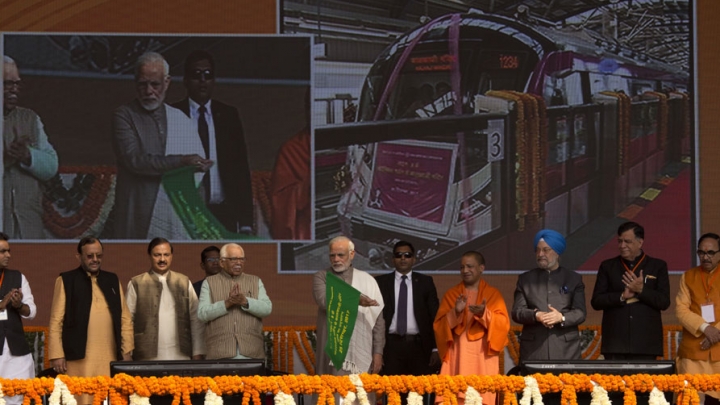Driverless Magenta Line inaugurated in India - China Plus