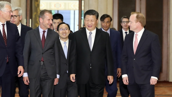 Xi meets executives of famous multinational companies - China Plus