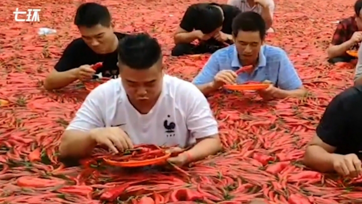 Hot pepper eating contest - China Plus