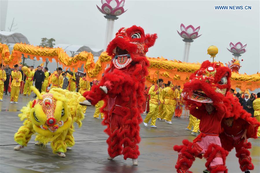 Performers present Lion and dragon dances in Jiangxi - China Plus
