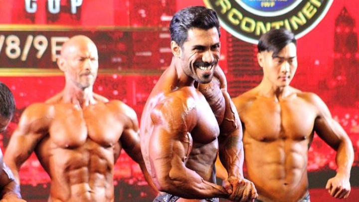 Bodybuilders gather in Shanghai to compete - China Plus