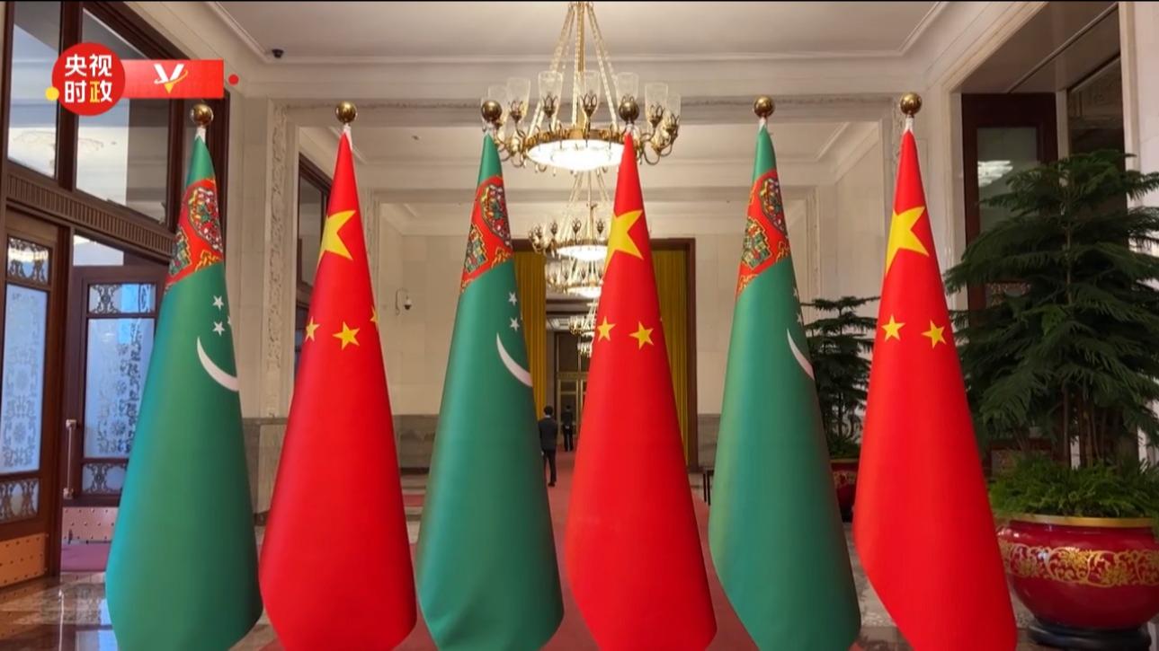 Xi Jinping se setkal s turkmenským prezidentem
