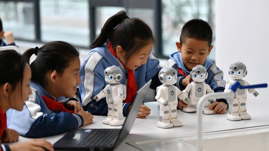 Китайският постоянен представител в ООН Изкуственият интелект трябва да играе роля в защита на