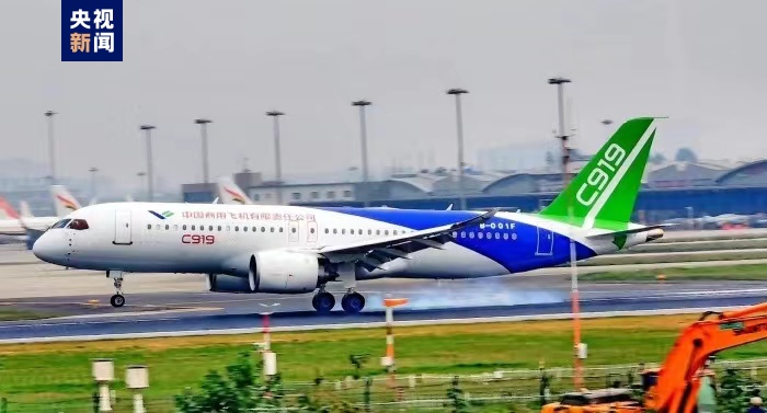 Primo volo del C919 sulla tratta per Chengdu