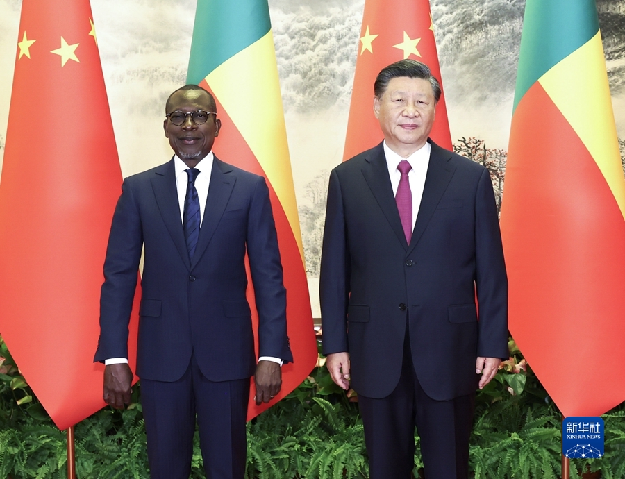Xi Jinping spricht in Beijing mit Benins Präsident Patrice Talon